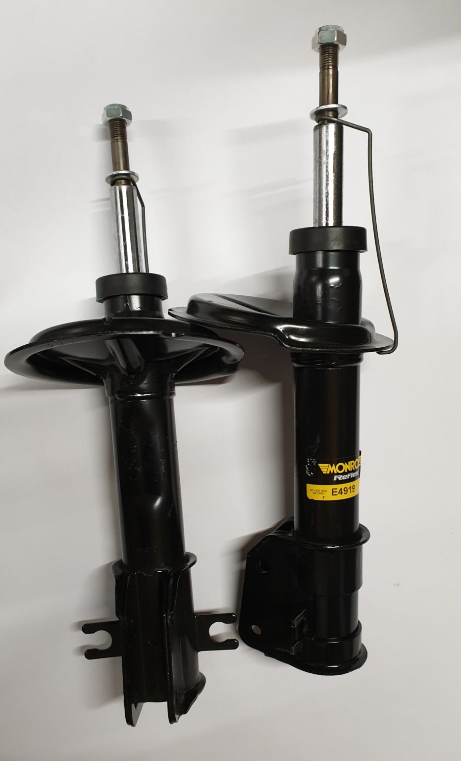 Alfa Romeo GTV Spider 916 Front Shock Absorbers Twinspark Totally alfa-romeo-gtv-spider-916-front-shock-absorbers-twinspark-totally